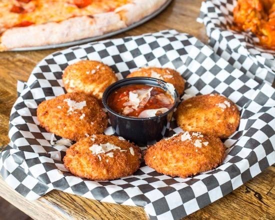 Lala's South Pole - Giant Cheese Slice