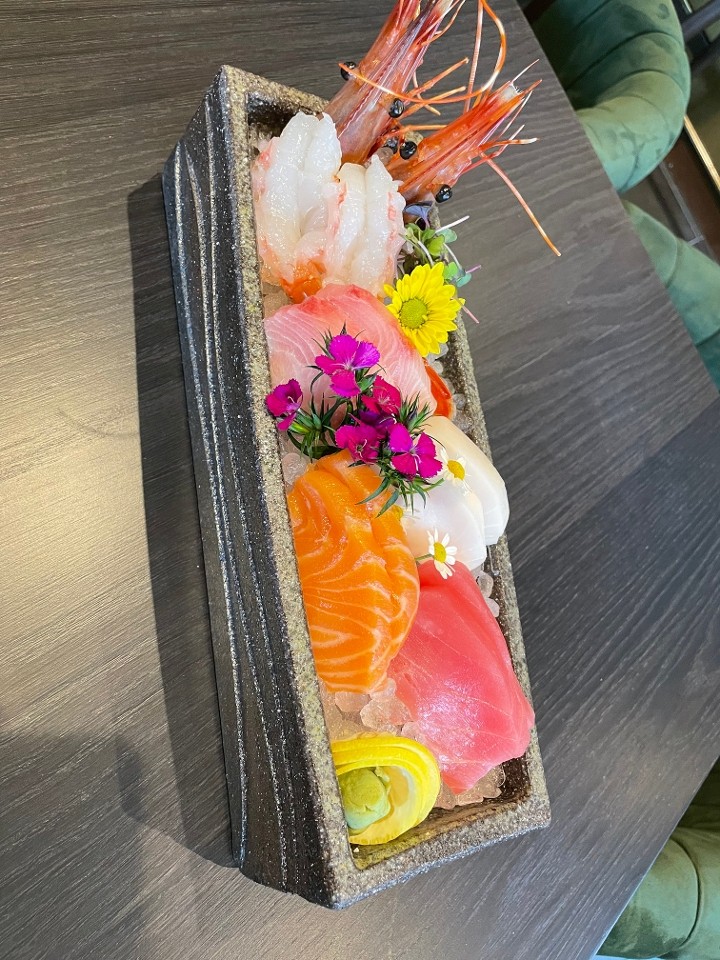 Room Service Bayview - Tsukiji Showcase