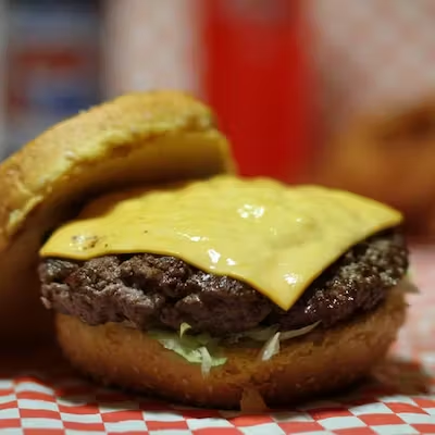 Hippo Burgers - Conroe 2016 N Frazier St - #4 H BBQ & Cheese Burger