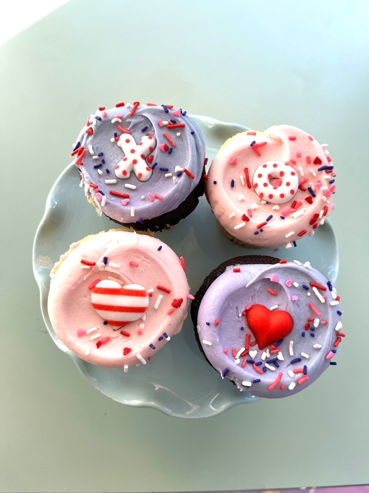 Sweet Mandy B's Lincoln Park - X or O cut-out cookies