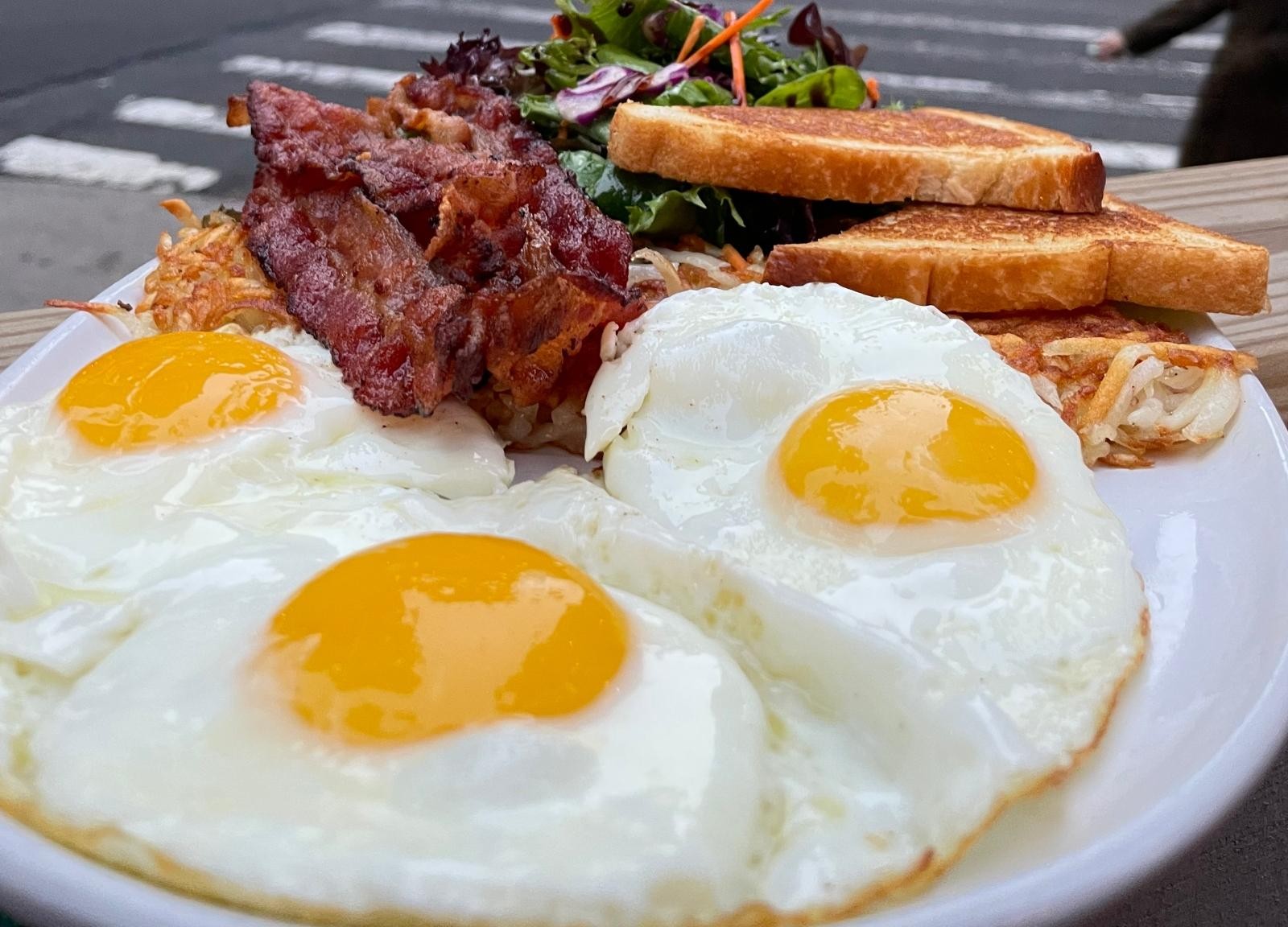 Carnegie Diner & Cafe Vienna VA 501 Maple Avenue West | Toast