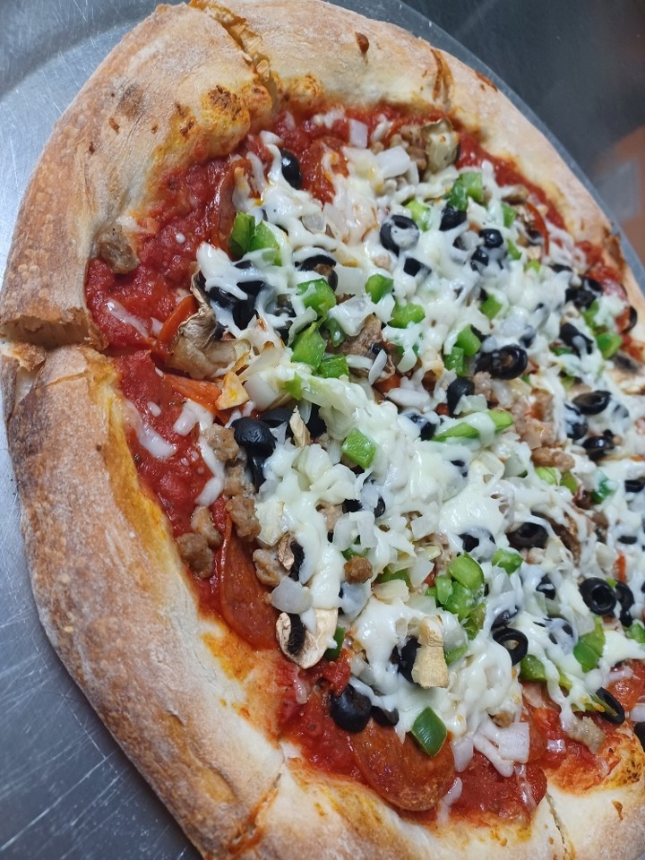 Brick Oven Pizza - DELUXE - Xtra Peperoni, Xtra Sausage, Xtra Green ...