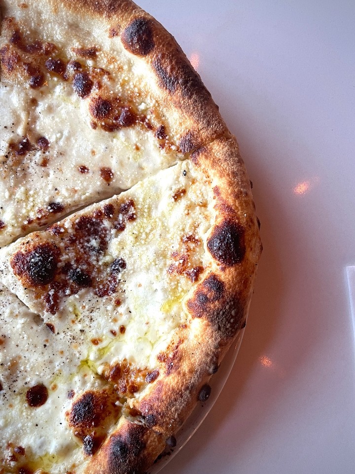 Il Mago 56 Edwards Village Blvd Unit 112 - Cacio e Pepe