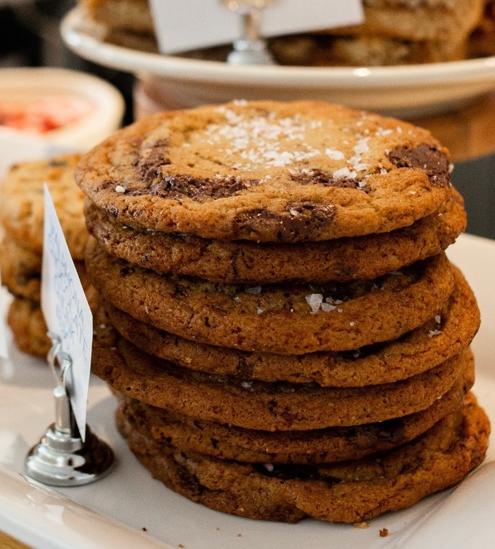 5743 Walnut Street - Cookies