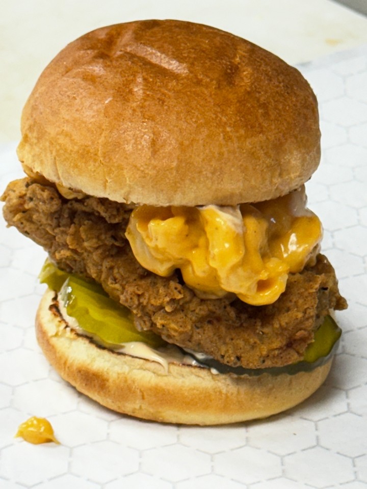 Novi - Robert's Chicken Sandwich