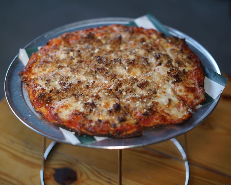 Dicey's Pizza & Tavern - Chicago Dicey's Pizza & Tavern - Chicago ...