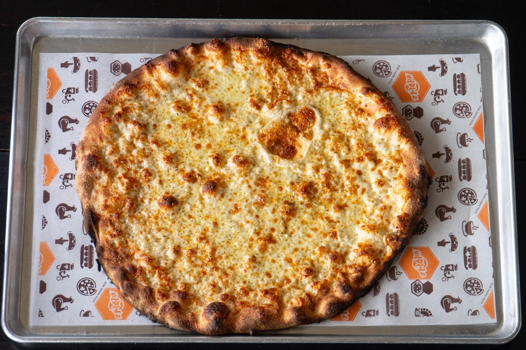 Jog Rd - 16" Traditional Mootz Apizza