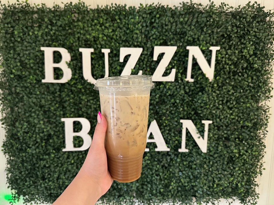 Buzz'n Bean - Pekin - Large Iced Latte (32oz)
