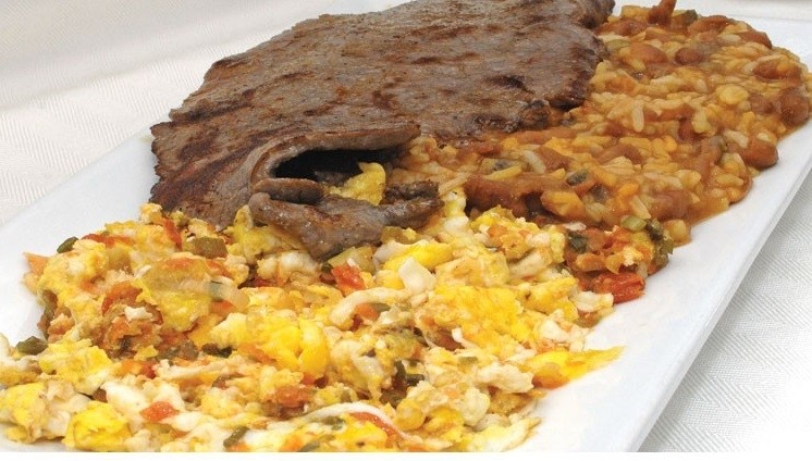 El Colombiano - Pembroke Pines 12594 Pines Boulevard - Huevos Pericos ...