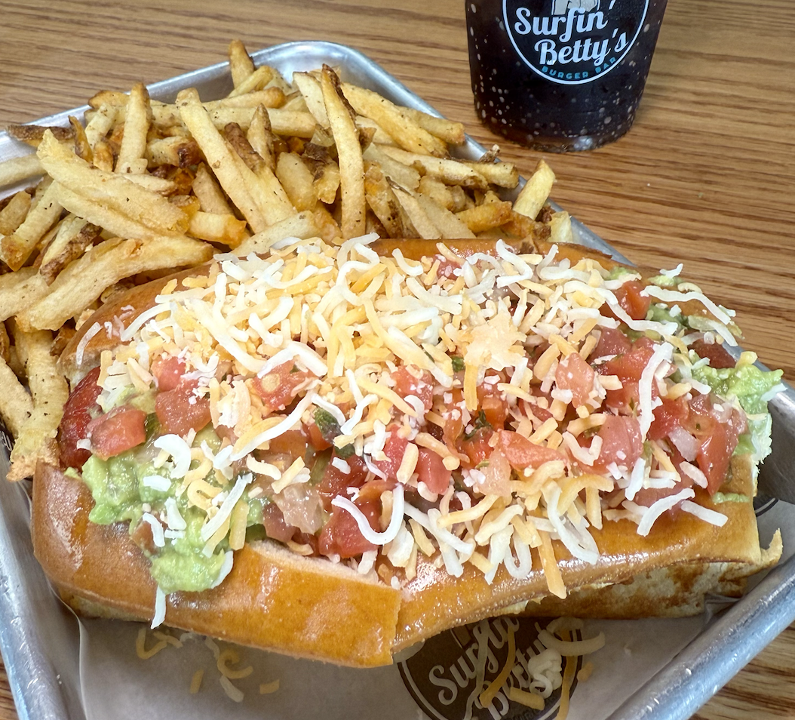 Surfin Betty's Burger Bar - Bethany Beach - Gauc and Roll Dawg