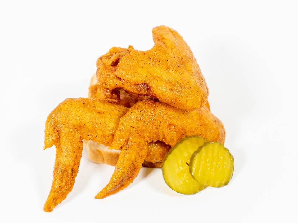 120 Rivergate Parkway - 3 Wings w/1 side.