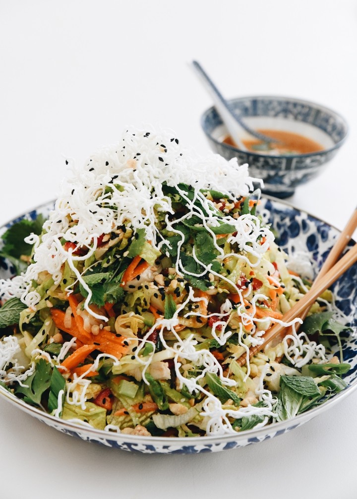 Caffetteria Modern Cafe - Laos Waterfall Chicken Salad