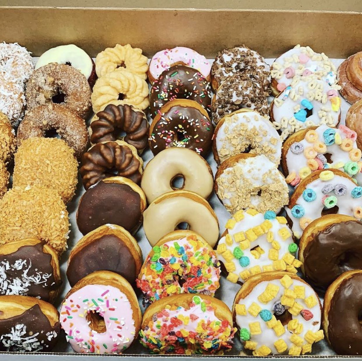 Vasi's Cafe and Bake Shop - Half Dozen