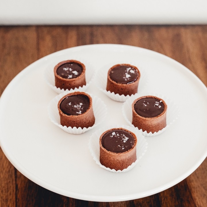 Meringue Bakery - Order Online