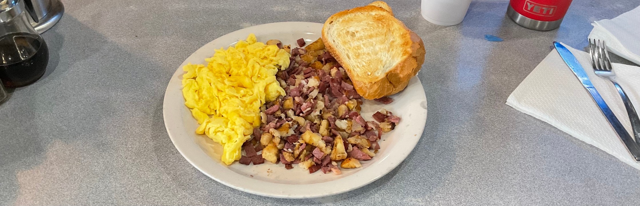 Eggs-R-Us - Hash N' Eggs