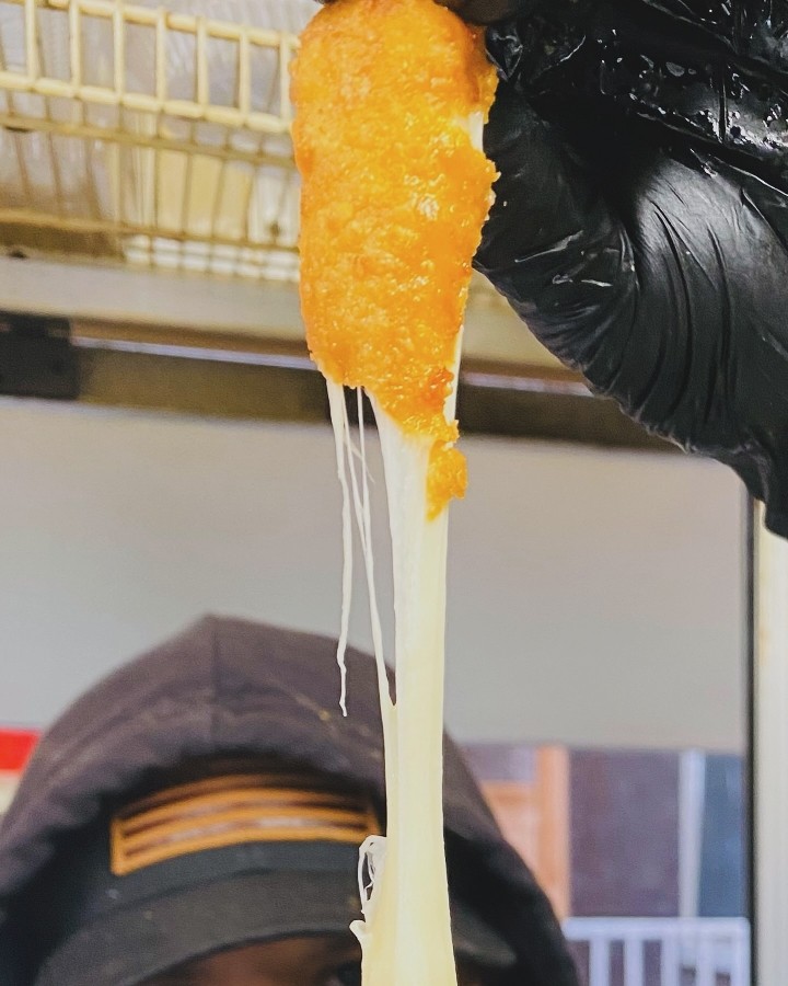 Redwine & Co. - UA Capy Snacks Black Raspberry Pint