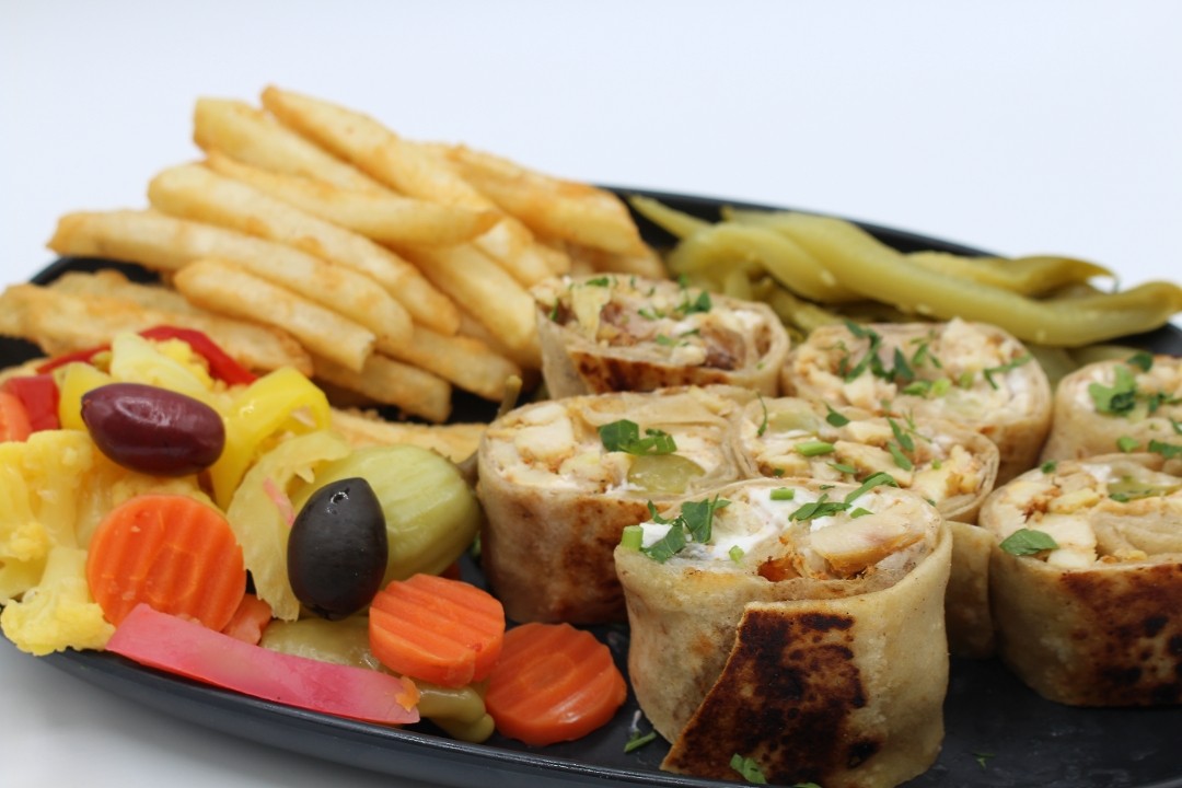 Mashawi Grill - Chicken Shawarma Meal