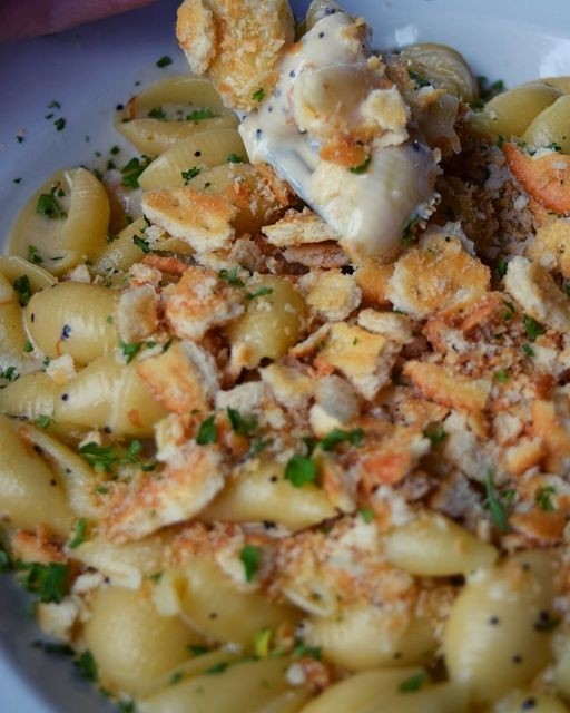 G2 - Griffon Gastropub Williamsville - Smoked Gouda Shells & Cheese