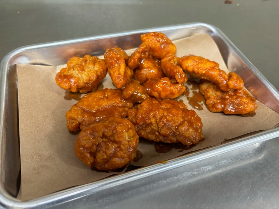 2201 Strickler Rd - BONELESS WINGS HALF POUND
