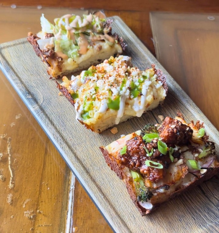 White Rabbit Gastropub 18 Market Space - BUILD YOUR OWN Pizza Flight ...