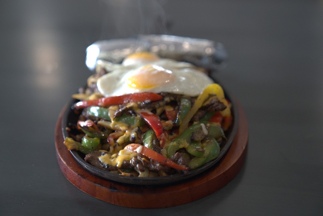 Primo's Council Bluffs - #5 Combo Fajita Breakfast Skillet