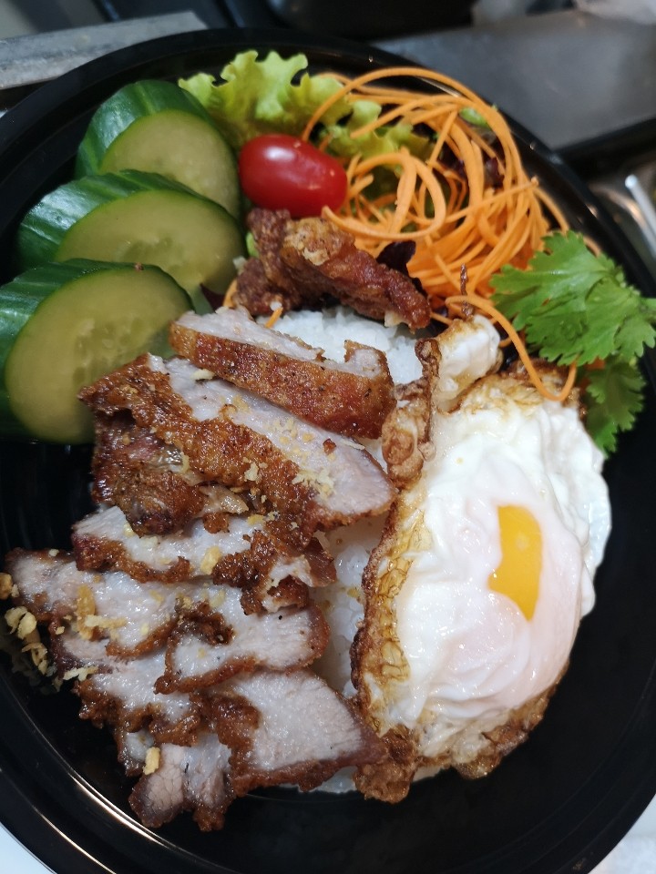 Coconut Thai Kitchen - Kao Moo Tod Kai Dao